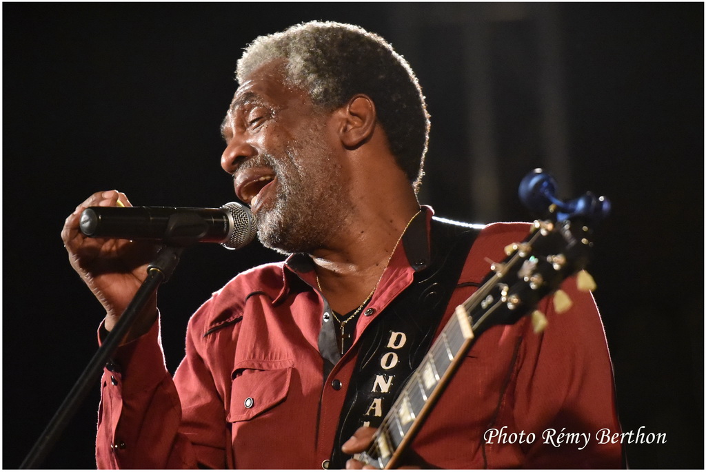 Donald Kinsey S 07 – Grand'Angles